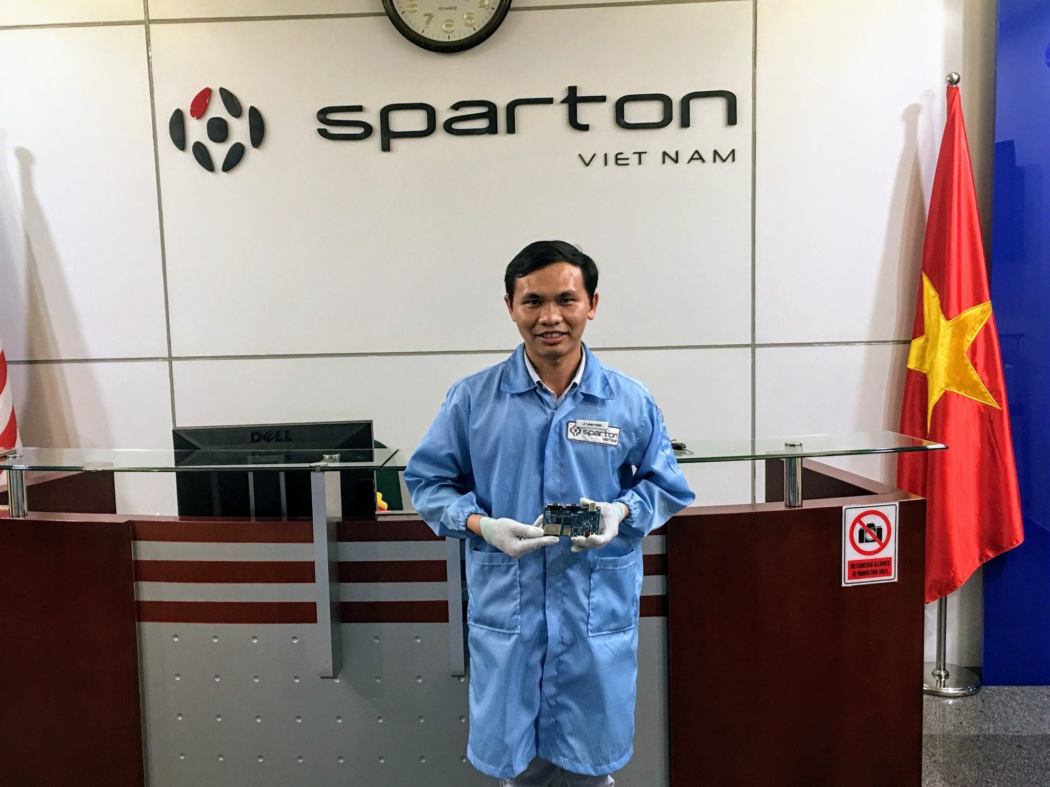 Toàn Cảnh Nhà Máy Spaton Nơi Hoàn Thành Board Mạch elinKVM – Elinkgate ...